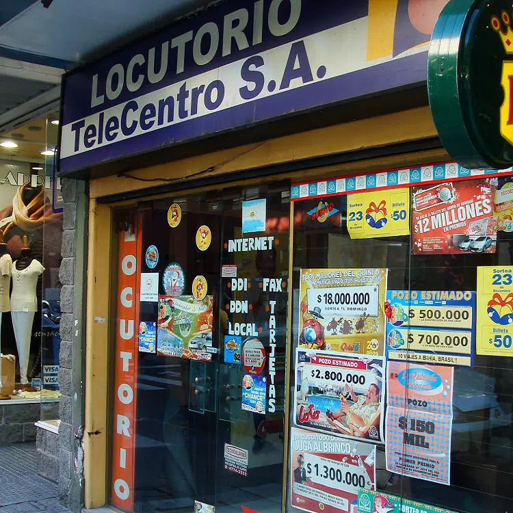 Los smartphones, principales responsables de la muerte de locutorios y ...